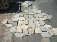 China Oyster Split Face Slate Flagstone Natural Quartzite Patio Stone 1.2-1.5cm Thick for sale
