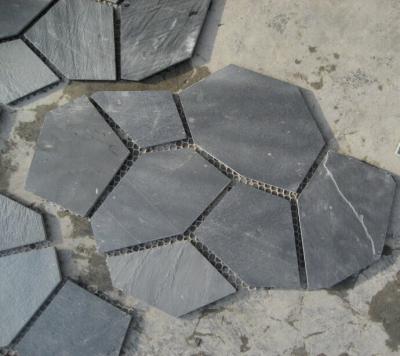 China Black Slate Flagstone Pavers 1.2-1.5cm Natural Patio Flooring Stones for Walkways for sale