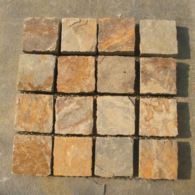 China Rusty Slate Flagstone Patio Pavers Natural Riven Stone 400x400mm Meshed for sale