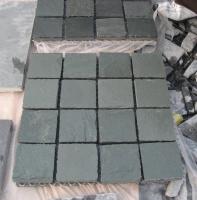China Green Slate Flagstone Patio Natural Meshed Walkway Paving Stone Mat 400x400x30mm for sale