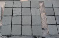 China Grey Slate Flagstone Pavers 400x400mm Natural Stone Patio Walkway Flooring Tumbled Edge for sale