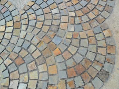 China Natural Rusty Slate Fan Flagstone 2cm 3cm Patio Pavers Outdoor Walkway Stone for sale