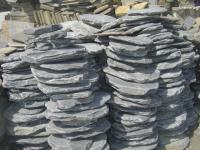 China Natural Black Slate Stepping Stones Round Garden Pavers 30-60cm CE Certified for sale