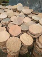 China Pink Sandstone Round Stepping Stone 40x40cm Natural Garden Paving Stone for Landscaping for sale