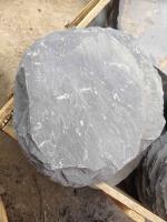 China Black Slate Round Stepping Stones 30x30cm Natural Garden Pavers Patio Stone for sale