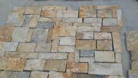 China Yellow Slate Fieldstone Random Flagstone Castle Rock Veneer 70kgs Outdoor Wall Stone for sale