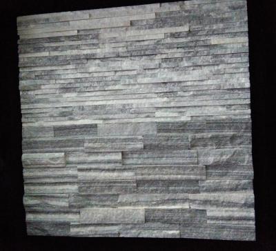 China Cloudy Grey Quartzite Waterfall Ledgestone 600x150mm Outdoor Wall Panel for sale