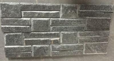 China Green Quartzite Beveled Edge Stacked Stone Veneer 600x150mm Natural Split Wall Cladding for sale