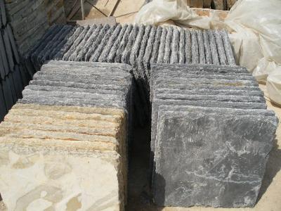 China Black Slate Wall Caps Natural Pillar Caps 55x55x4-5cm Outdoor Stone for sale