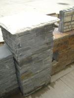 China Black Slate Wall Caps Natural Pillar Caps 55x55x4-5cm Outdoor Stone for sale
