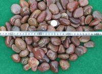 China Natural Red Polished Pebble Stones 3-5cm for Landscaping Decoration for sale