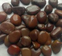 China Natural Red Polished Pebble Stones 3-5cm for Landscaping Decoration for sale