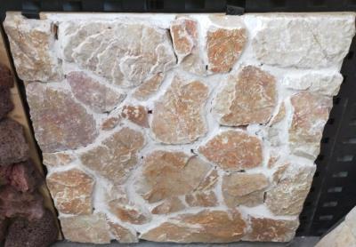 China New Yellow Quartzite Random Flagstone 2.5-3.5cm Natural Paving Stone for Landscaping for sale
