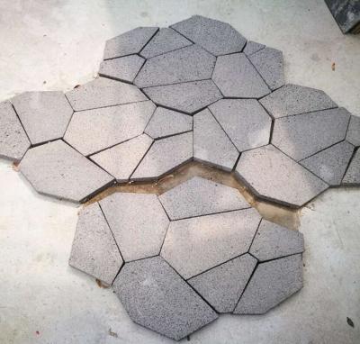 China Black Lava Stone Flagstone 1.2-1.5cm Natural Basalt Wall Cladding Patio Pavers for sale