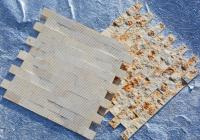China Golden Yellow Marble Mosaic 305x305mm Natural Stone Wall Tile for Interior Decor for sale
