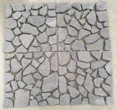 China Black Lava Stone Mosaic 305x305mm Natural Basalt Wall Tile for Interior and Exterior Decor for sale