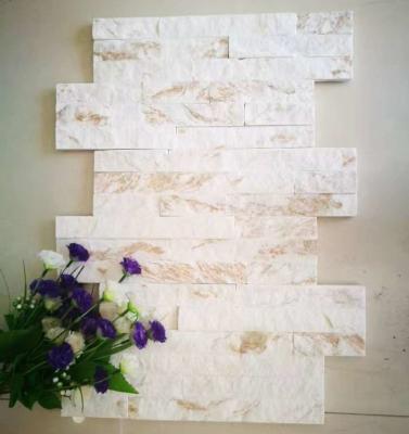 China Cream Quartzite Thin Stone Veneer 18x35cm S Cut Ledgestone for Wall Cladding for sale