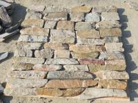 China Mixed Colors Quartzite Field Stone Veneer 2-3.5cm Natural Loose Ledgestone Wall Cladding for sale
