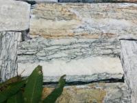 China Lotus Green Marble Field Stone Veneer 2.5-3.5cm Jade Green Loose Ledgestone Wall Cladding for sale