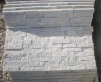 China Snow White Quartzite Stacked Stone Veneer 600x150mm Natural Split Wall Cladding for sale
