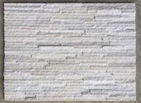 China Snow White Quartzite Mini Stacked Stone Ledgestone 600x150mm Thin Veneer Stone Cladding for sale