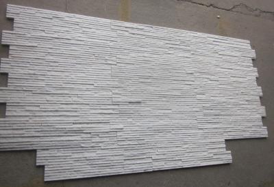 China Snow White Quartzite Mini Stacked Stone Ledgestone 600x150mm Thin Veneer Stone Cladding for sale