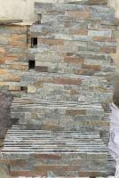 China Rustic Quartzite Ledgestone Natural Culture Stone Veneer 600x150x15-25mm Wall Cladding for sale