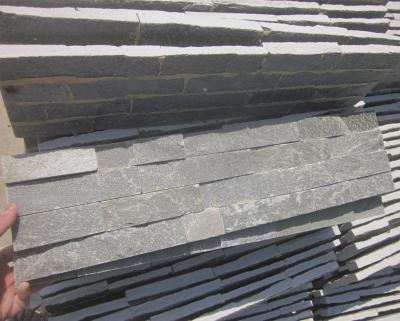 China Grey Slate Split Face Stone Cladding 600x150mm Natural Riven Ledgestone Veneer for sale