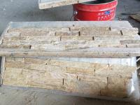 China Golden Yellow Quartzite Culture Stone Split Face Stacked Stone Natural Wall Cladding 600x150mm for sale