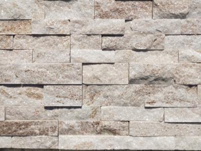 China Ivory White Quartzite Ledgestone 18x35cm Stone Cladding Panel Natural Split Wall Veneer for sale