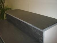 China Natural Black Slate Stairs Honed Finish 2780kg/m3 Density Custom Sizes for sale