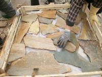 China Yellow Quartzite Random Flagstone 30-50cm Natural Paving Stone for Patio Flooring for sale