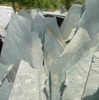 China Green Slate Random Flagstone Natural Irregular Stone 30-50cm for Walkway Driveway Patio Flooring for sale