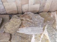 China New Oyster Quartzite Random Stone 2.5-3.5cm Loose Wall Cladding Field Stone Veneer for sale