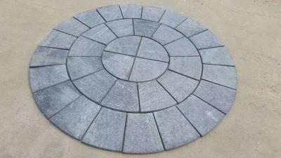 China Black Quartzite Circle Pavers 60cm Plaza Paving Stone Medallion Patio Stones for sale