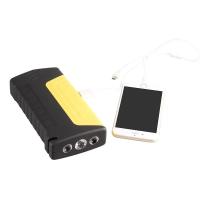 China 69800mAh High Capacity Power Bank Jump Starter 600A Peak for 12V Gas Diesel Engines for sale