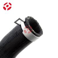 China Upper hose  Automotive Engine Radiator Pipe Assembly LR050854 Coolant Uppipe Rubber Line for Land rover for sale