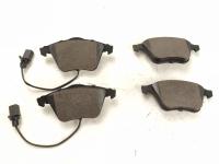 China VO LVO S40 V50 Auto Parts Brake Pads Front Brake Pad 30793618 3074203 for sale