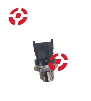 China Injector Manifold Sensor LR035126 Fuel Pressure Sensor for Land Rover Fuel Pressure Rail for sale