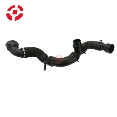 China Upper radiator hose diesel engines for Land Rover Range Rover Coolant water hose Radiator hose OE LR034641 for sale