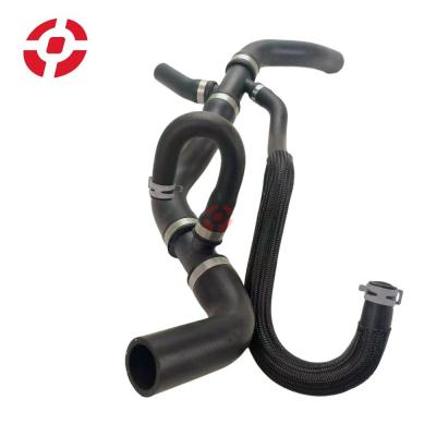 China Radiator coolant hose for Volv o Engine radiator upper water pipe 30723082 Lower radiator hose for sale