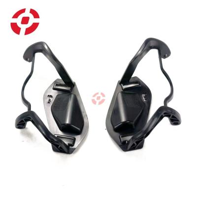 China Front headlight washer pump hinge for Volv o Headlight washer bracket 31353308 Headlight spray cover bracket for sale