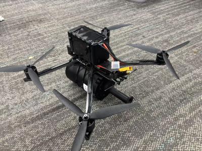 China FPV Fiber Quadcopter Drone With Camera 15km 0.28mm High Tensile 60-70N for sale