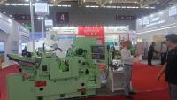 China GP32 CNC Camshaft Grinding Machine with 320mm Max Diameter and 0.001mm Precision Feed for sale