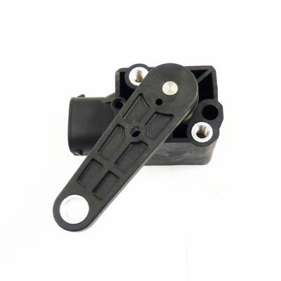 China Volvo Air Suspension Ride Height Sensor 6.7cm 6 Pin 31300198 for S60 S80 V70 for sale