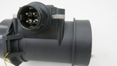 China Hot Film Mass Air Flow Meter Sensor 5WK9007 13621730033 4 Pin for BMW E36 320i for sale