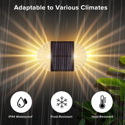 China 5V Solar Wall Light IP44 Outdoor Solar Fence Lights 2000K For Outdoor Decorative for sale