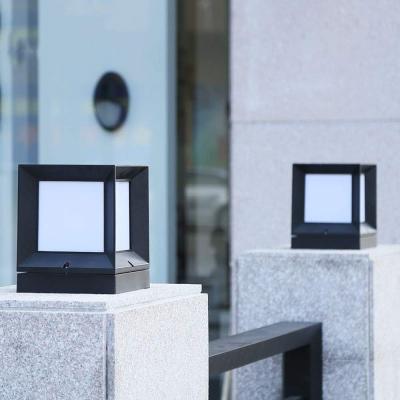 China Black / Grey Modern Gate Pillar Lights Intelligent Outdoor Lights For Gate Pillars for sale