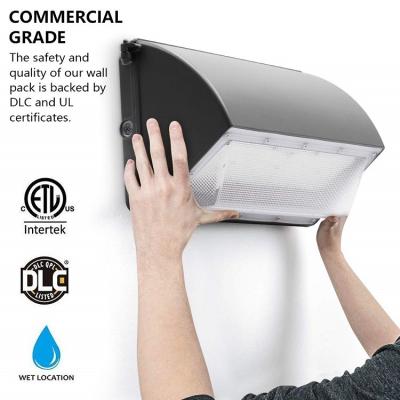 China Commercial engineering LED wall lamp DLC/UL certified 8600 lumens high brightness 42-120W radar sensor for sale