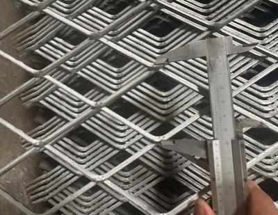 China Diamond Hole Shape Expanded Metal Mesh 0.5-6.0mm Thickness Flat Surface For Decoration for sale